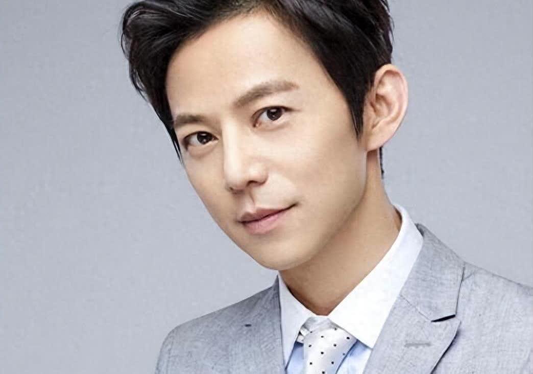 He Jiong publicly married after 25 years - iNEWS