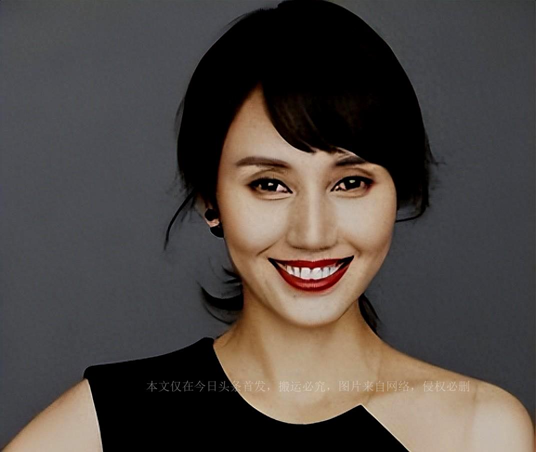 Facts have proved that from school uniforms to wedding dresses, Xia Yu and Yuan Quan lived the ...