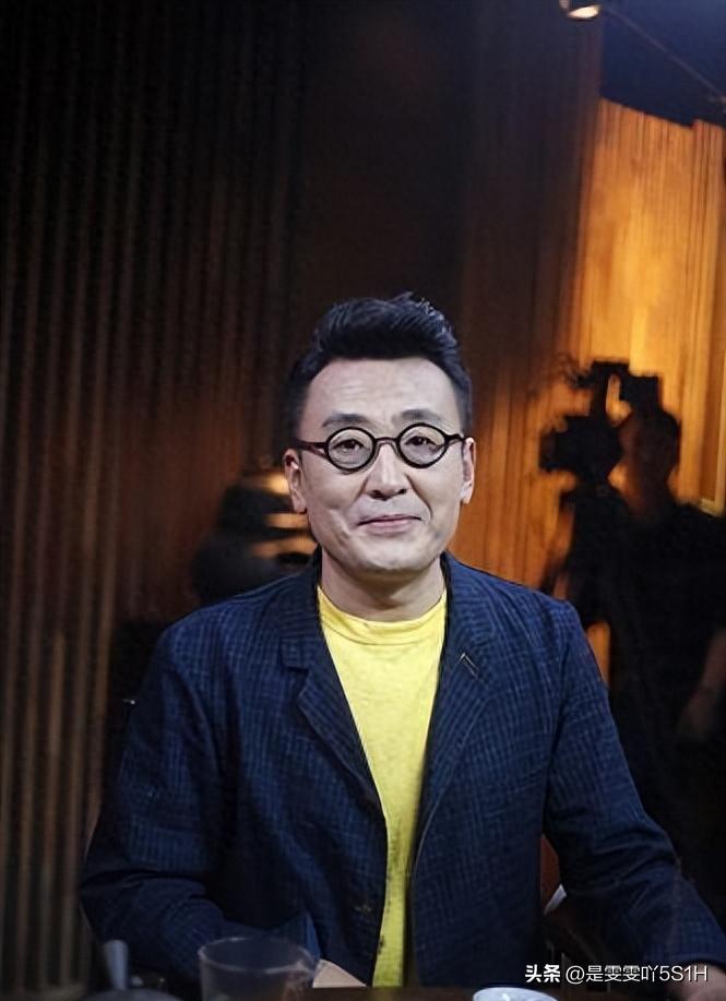 Dou Wentao, who is in his fifties, has been rumored for many scandals ...