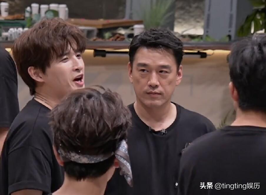 Phi 3 Er Gong: Zhang Yuan didn't grab He Zhancheng and even joined him ...