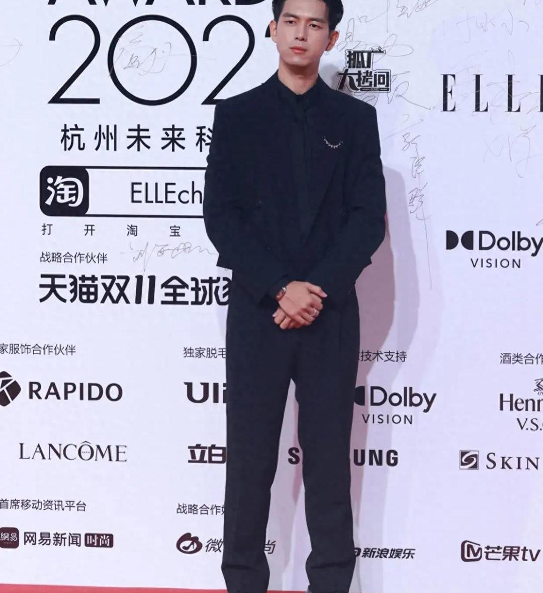 elle red carpet: Li Xian and Gong Jun are indistinguishable! Wei Daxun ...