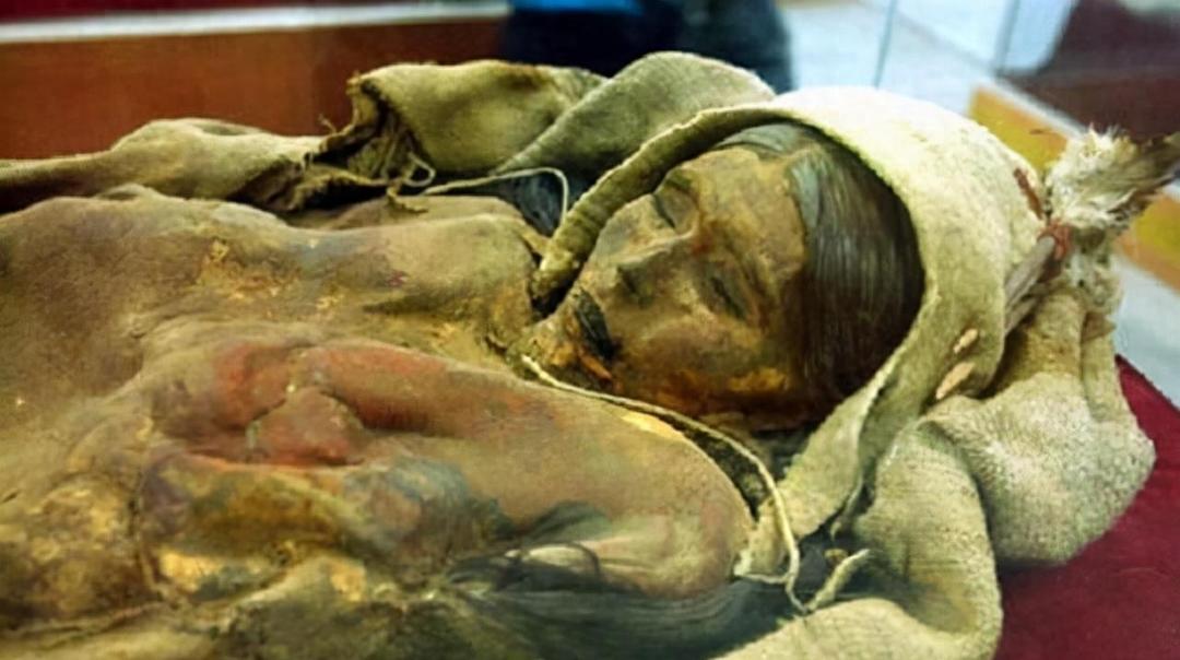 A melancholy female corpse from 3,800 years ago was discovered. Her ...