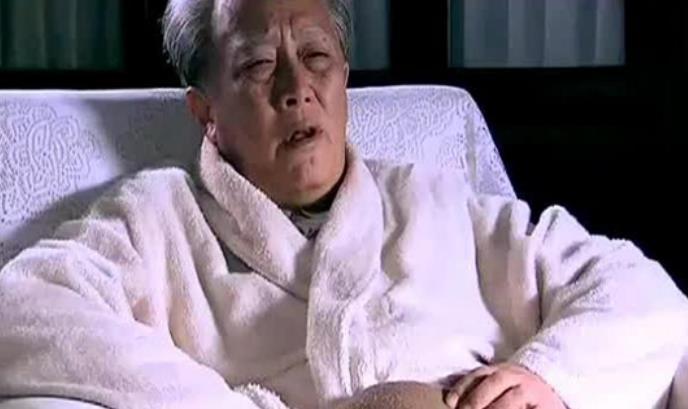In 1976, Wang Hongwen made a decision that prompted Hua Guofeng to ...