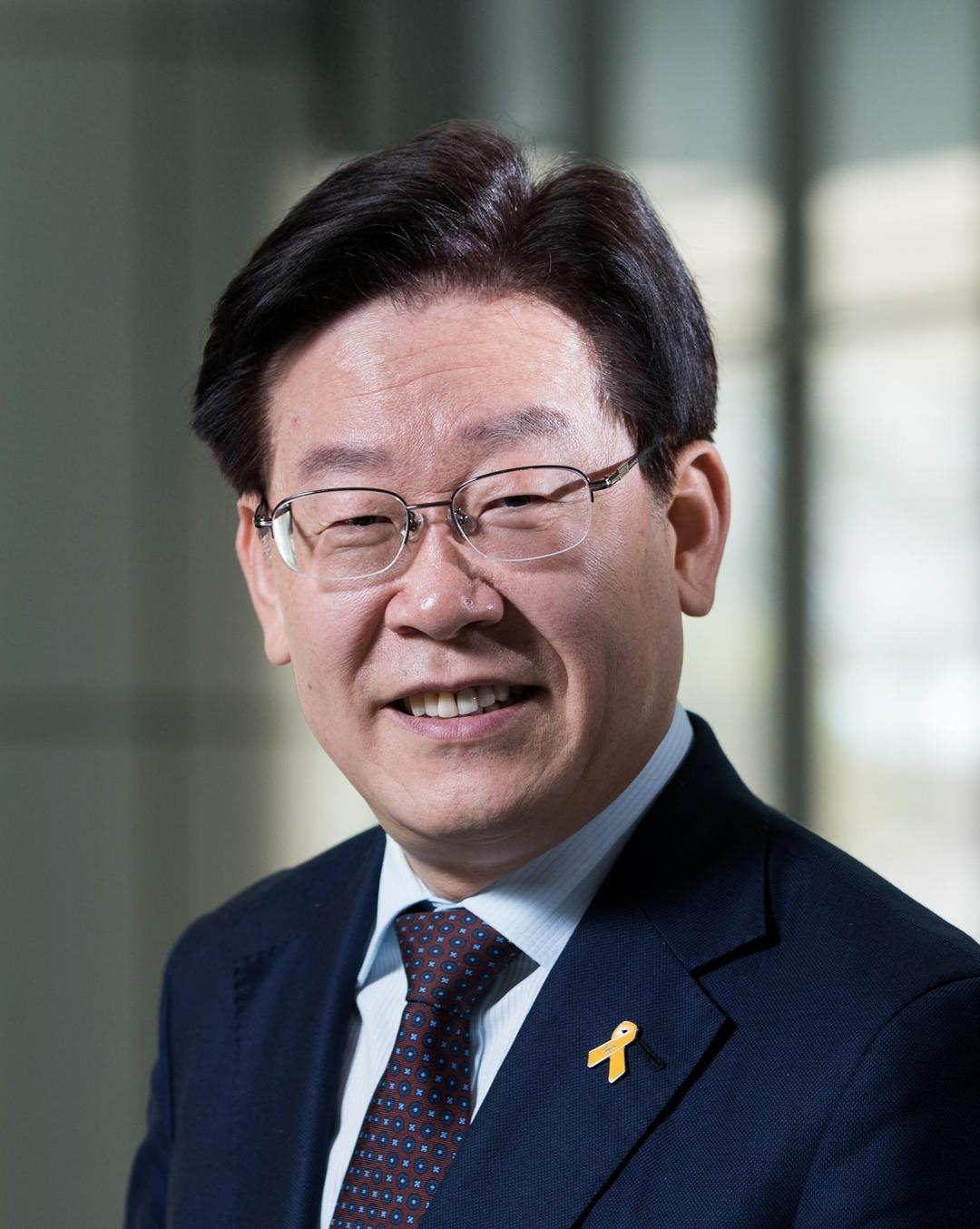 After more than ten days of hunger strike, Li Zaiming did not die! And ...