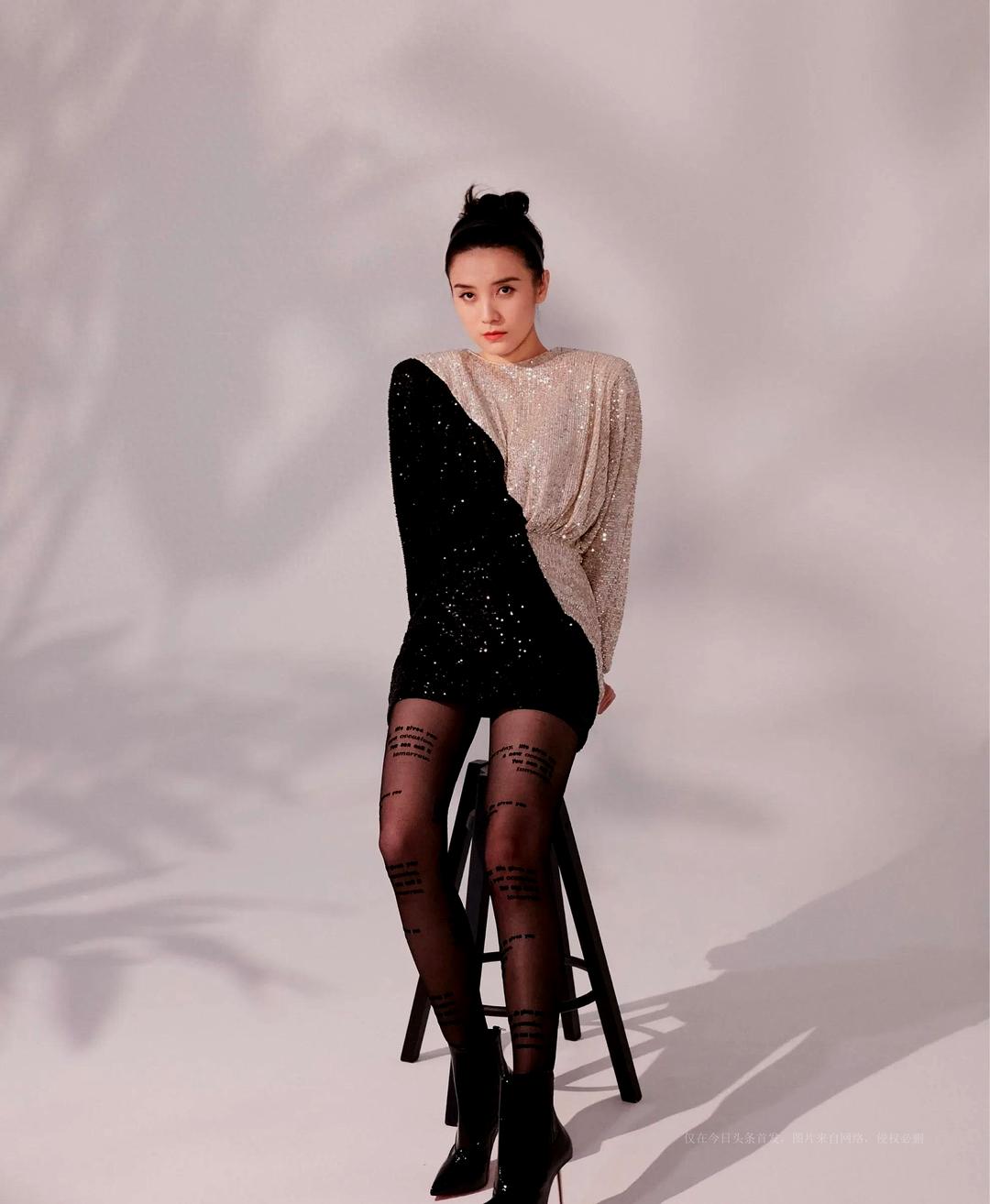 Temperament goddess Song Jia: When paired like this, friends say it's ...