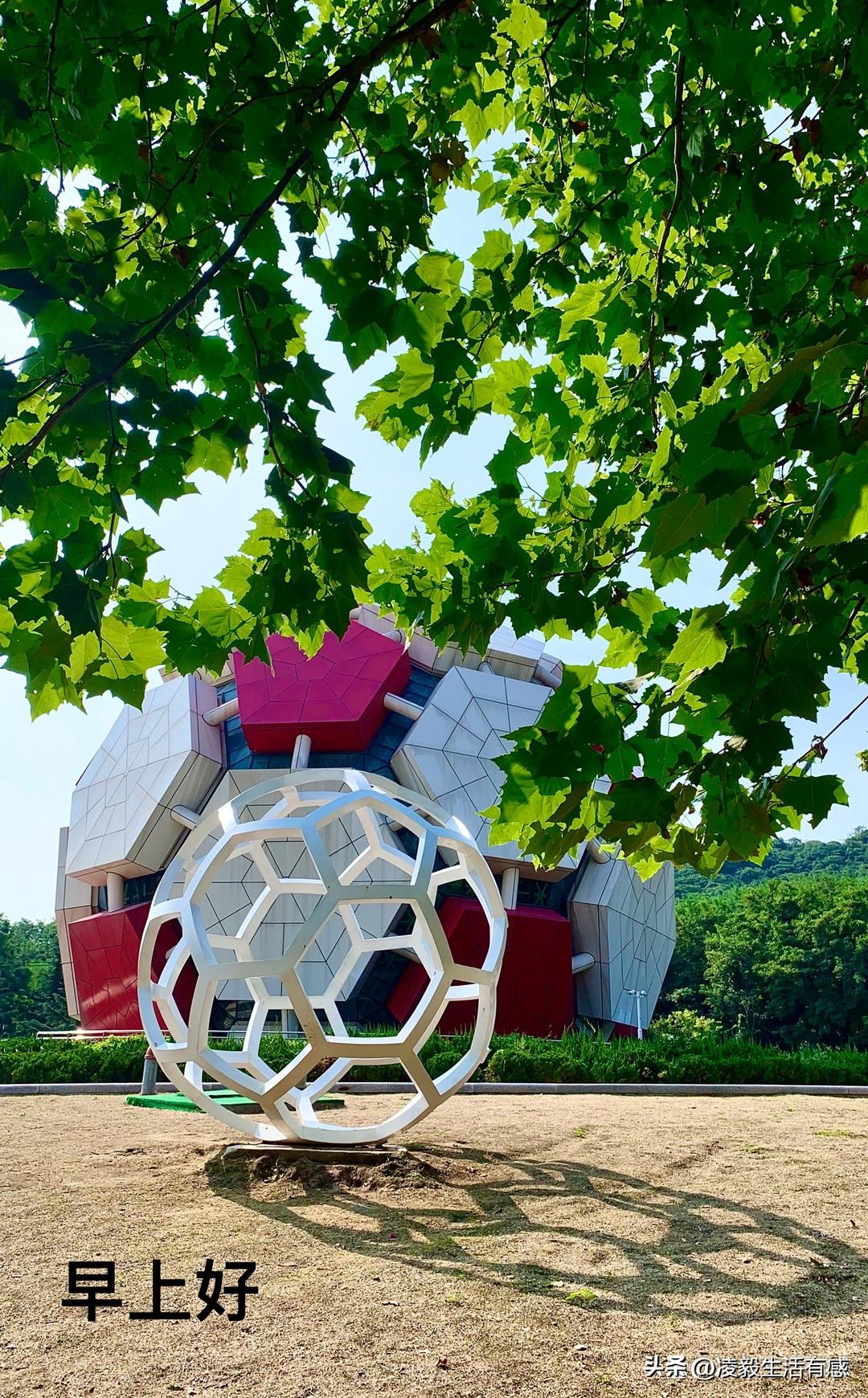 Impressions from reading history books - "Zou Rong" - iNEWS