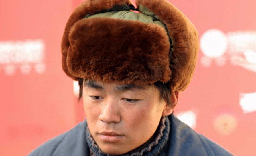 From being "trapped by women" to successfully escaping from the trap ...