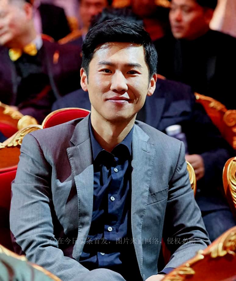 Actor Wang Xiao: His mother is the movie queen Wang Fuli and his father ...