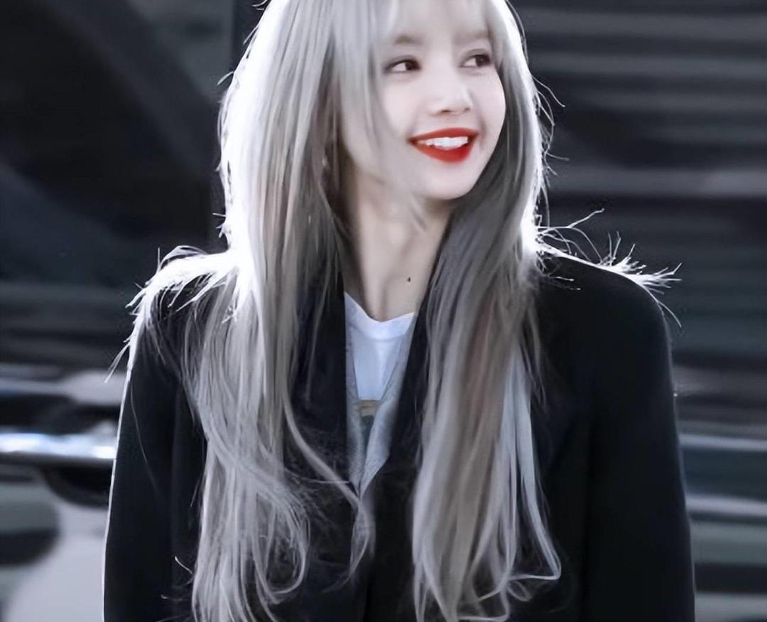 Lisa was recognized by the Illuminati. She showed off her high-end ...