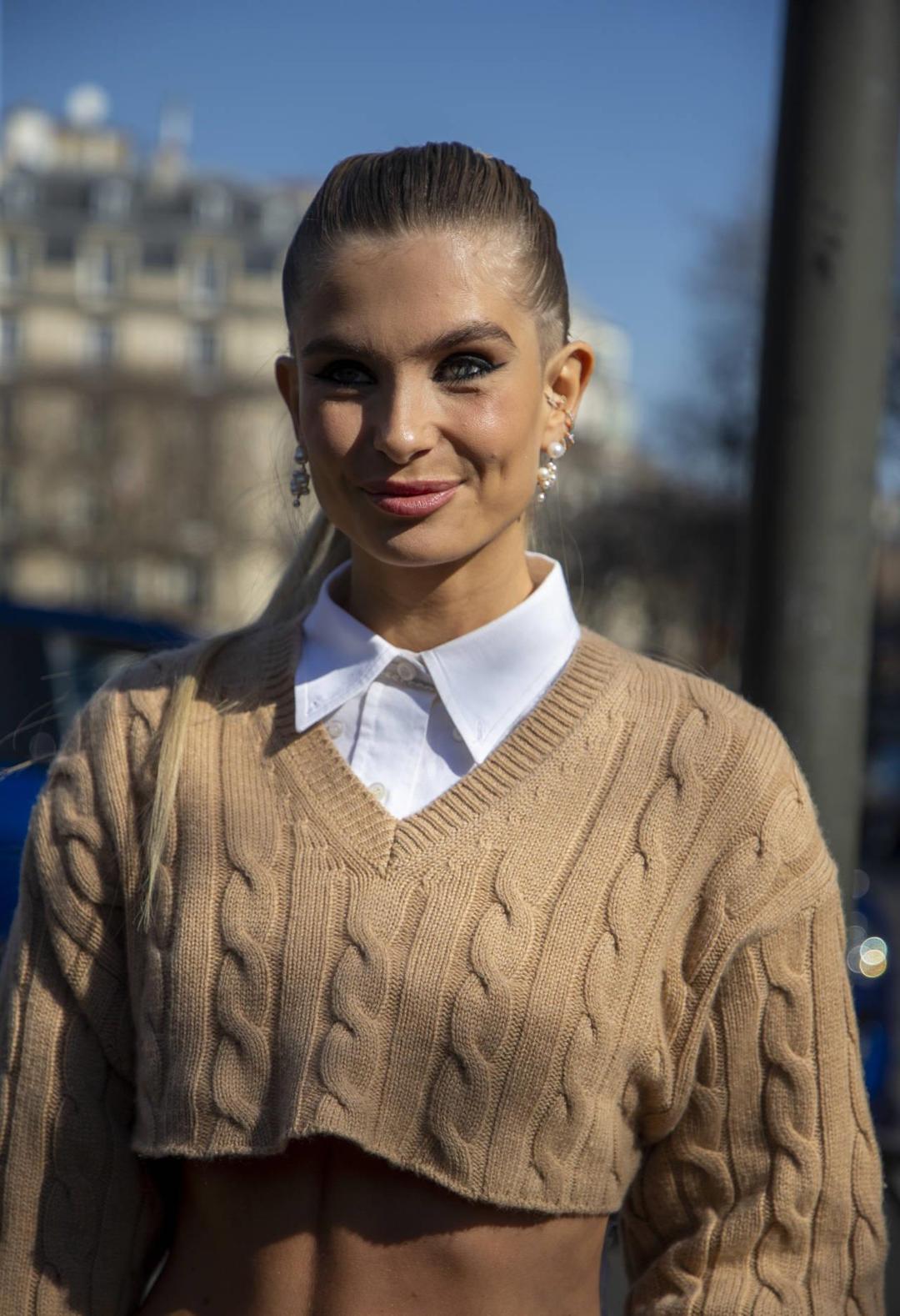 High Fashion: The perfect combination of sweaters and shirts will help ...