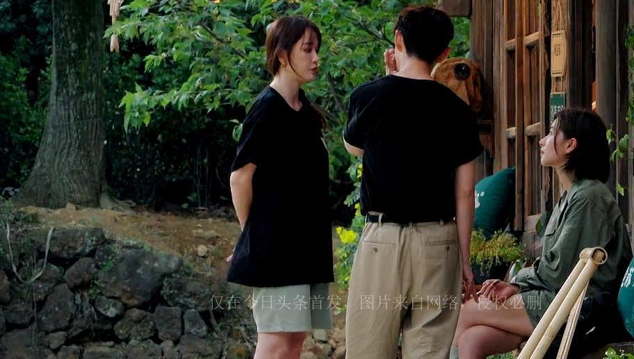 44-year-old Joe Chen appears without makeup. His skin is firm and his ...