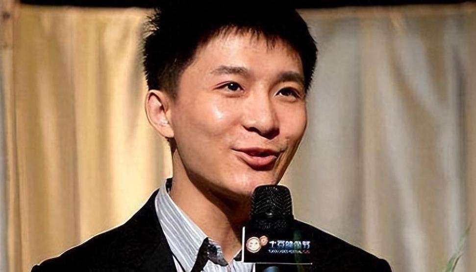 Bian Ce, the most handsome host of CCTV, jumped to his death after ...