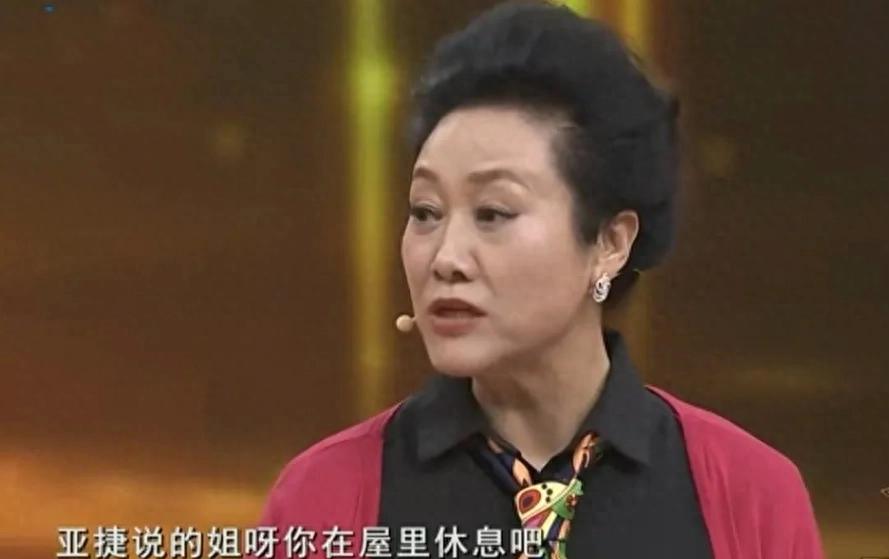 Hu Yajie: Married actor Tang Jing and gave birth to a son. Why do he ...