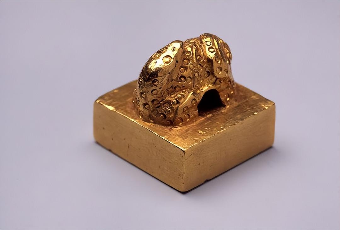 The feces of ancient people has now become a national treasure. The 25 ...