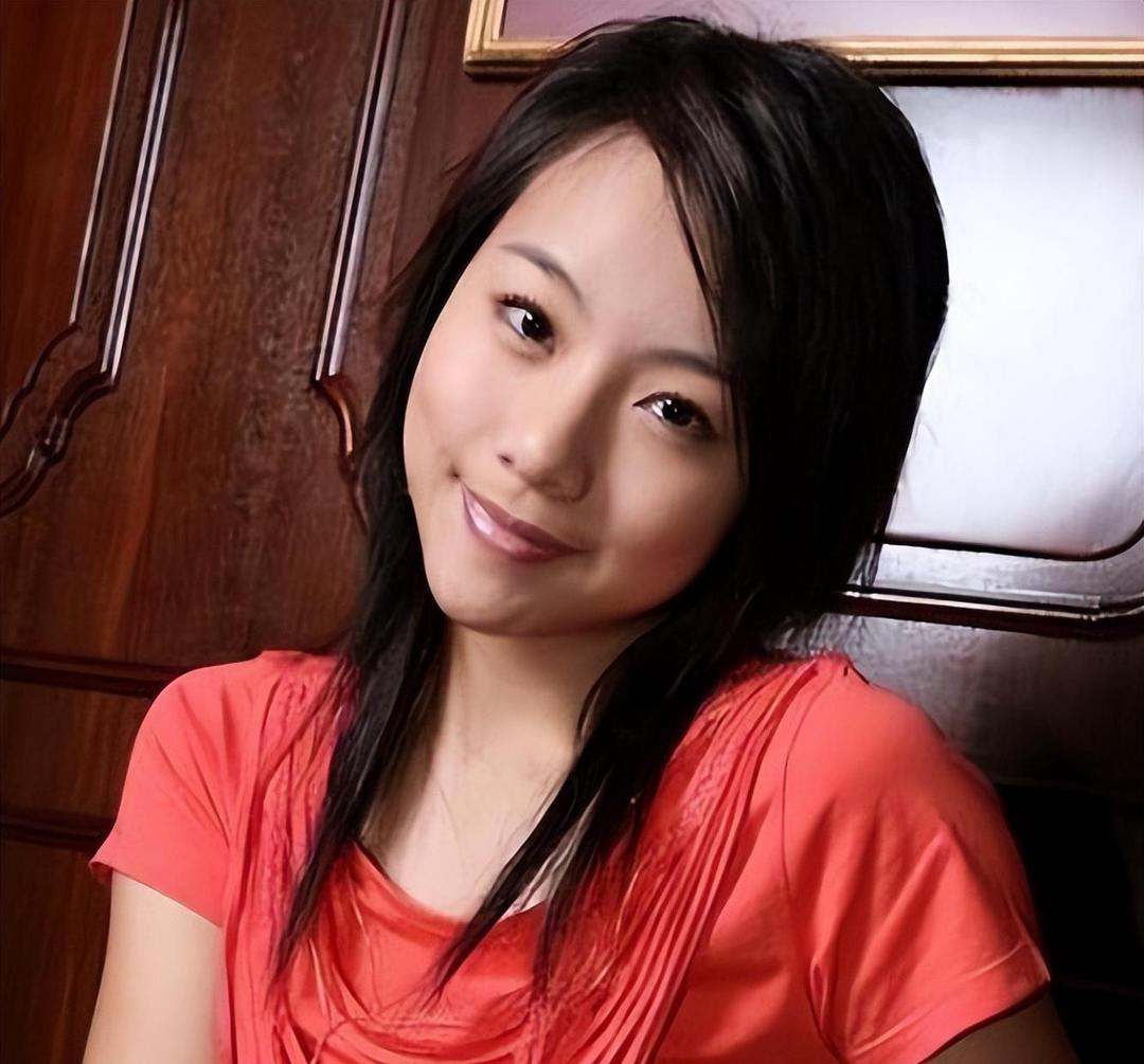 Yang Yongqing, who Edison Chen has been obsessed with for 6 years, now has a plump figure and ...