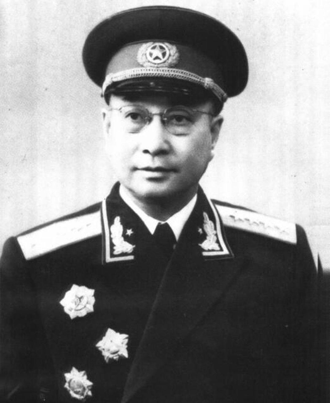 Lin Biao presided over the meeting, and it was Chen Geng's turn to ...