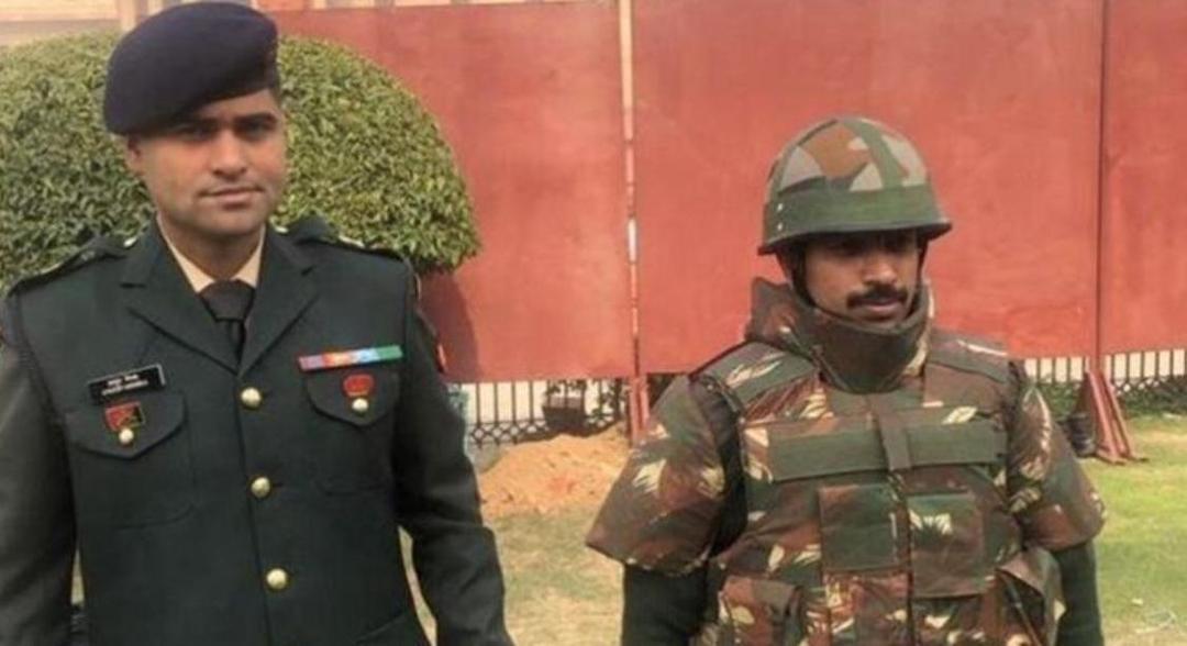 The Indian army is equipped with steel plate body armor that can ...