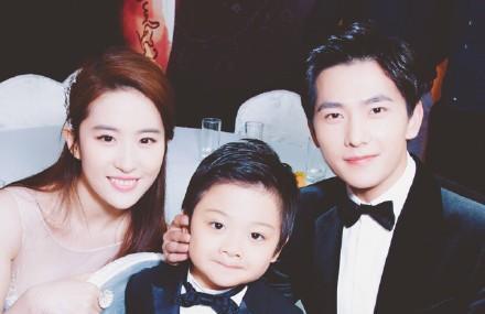 The whole family looks great! Shocking exposure of Liu Yifei's ...