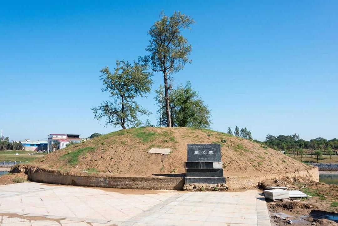 Get out of the way when Miss "Key" comes! - iNEWS