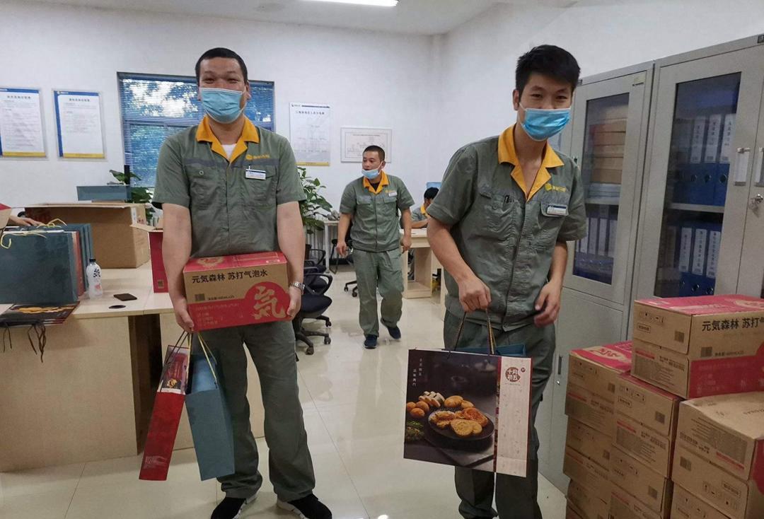 Why are Chinese trade unions useless? How is it different from American ...