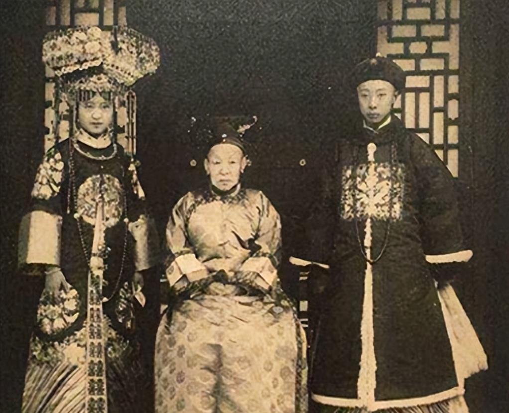 Zhang Xueliang, who had an affair with Puyi but married his younger ...
