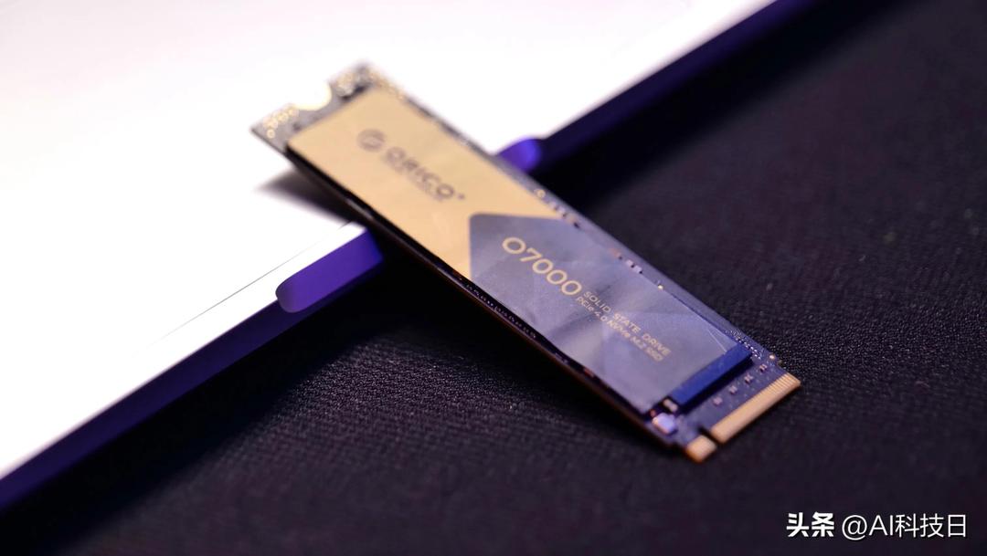 New Product Review: ORICO O7000 Black Gold SSD - iNEWS