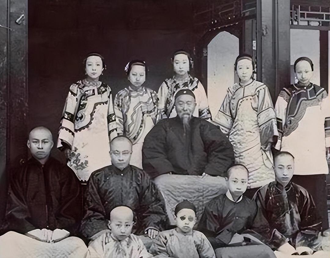 When Li Hongzhang visited the United States and saw skyscrapers for the ...