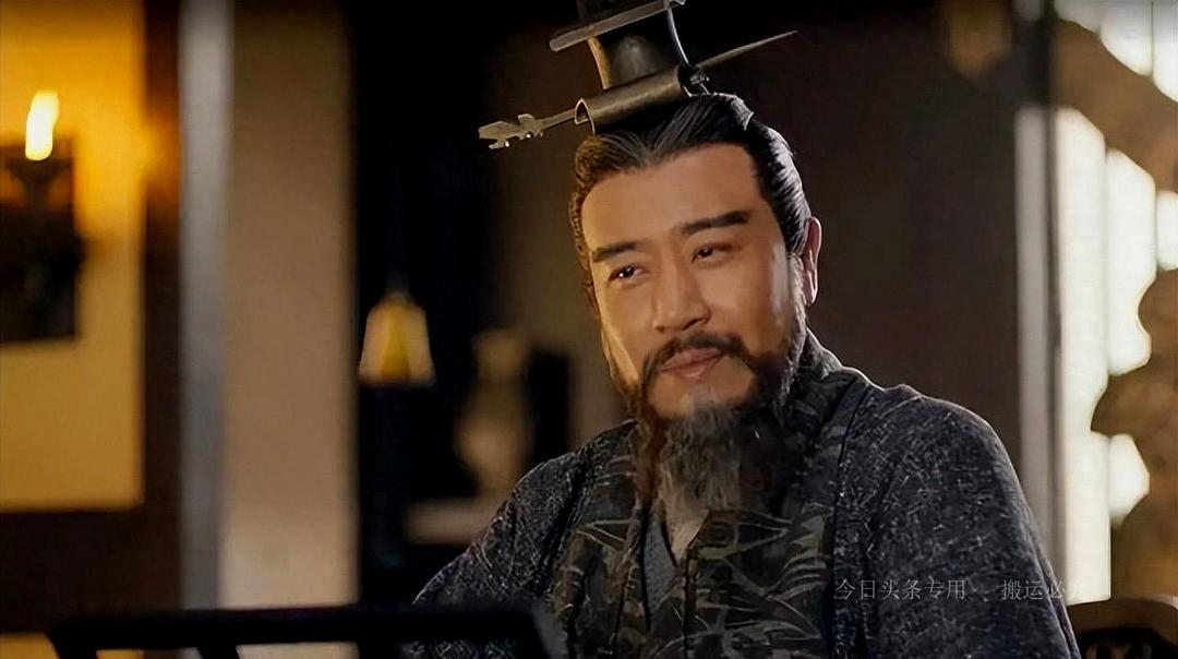 Cao Cao's success was to gather three forces for his use. Cao Pi ...