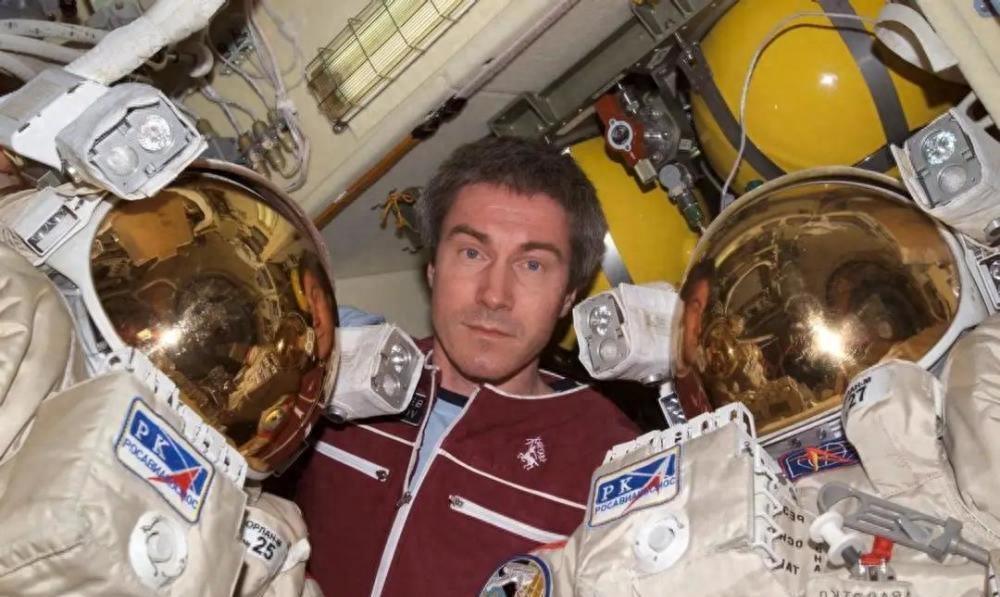 What happened to the first female astronaut in space in 1963? Living a ...