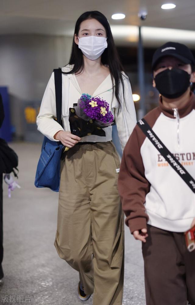 Sun Yihan's gentleness - iNEWS
