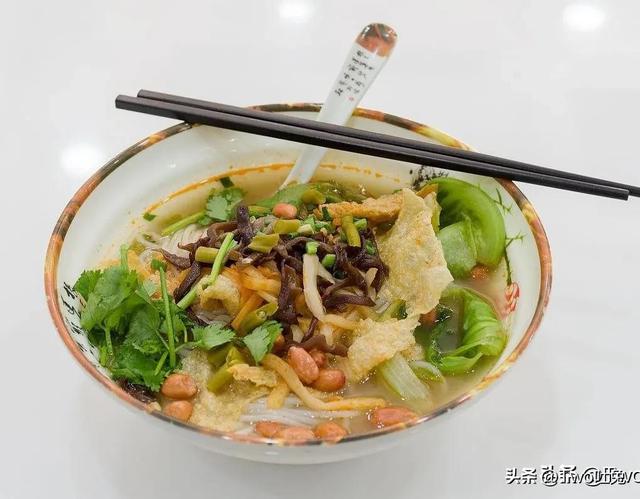 Snail noodles: "sour and refreshing" on the tip of the tongue - iNEWS