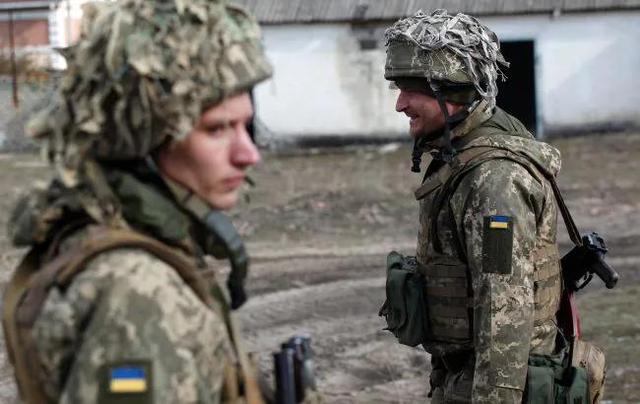 Military review: Ukrainian troops cross the LPR border, occupy the ...