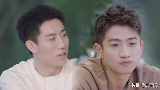 29-year-old Cheng Jingqi compared with 26-year-old Zeng Zhaohao, the ...