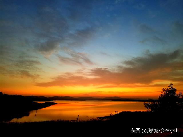 Huiting Mountain and Huiting Lake - iNEWS