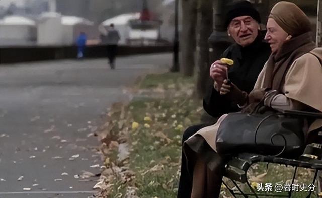 In "Autumn is Not a Day for Love", they face challenges and problems ...