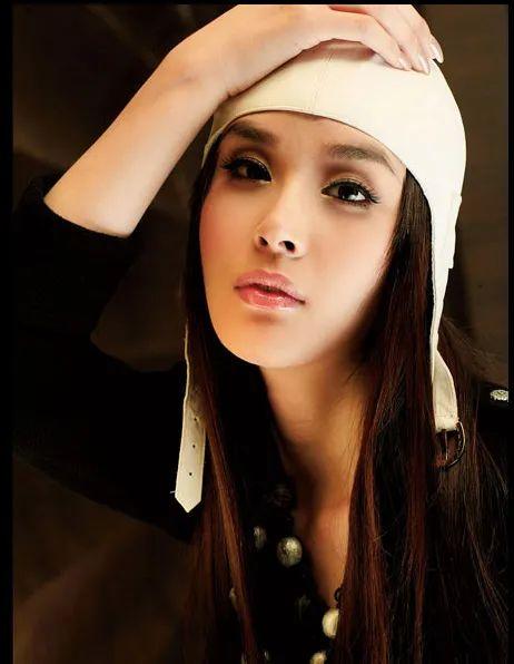 "The most beautiful transgender person" He Lixiu, because she can't ...