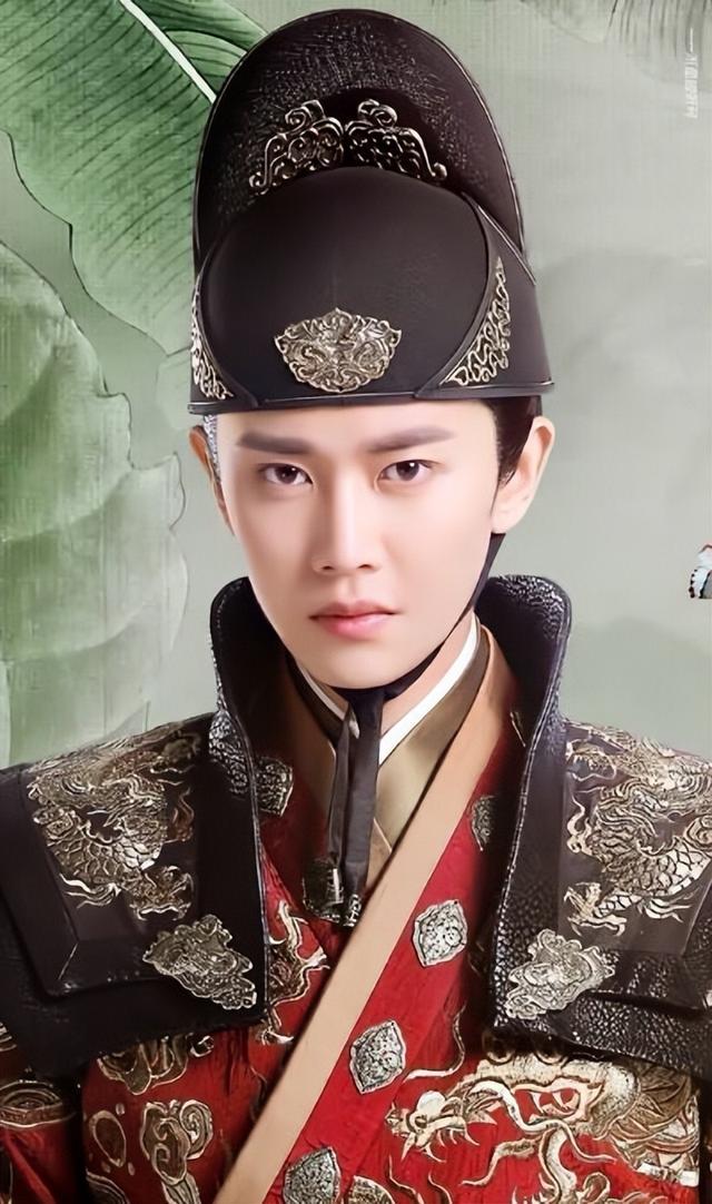 Ren Jialun: He fell in love publicly and got married as soon as he ...