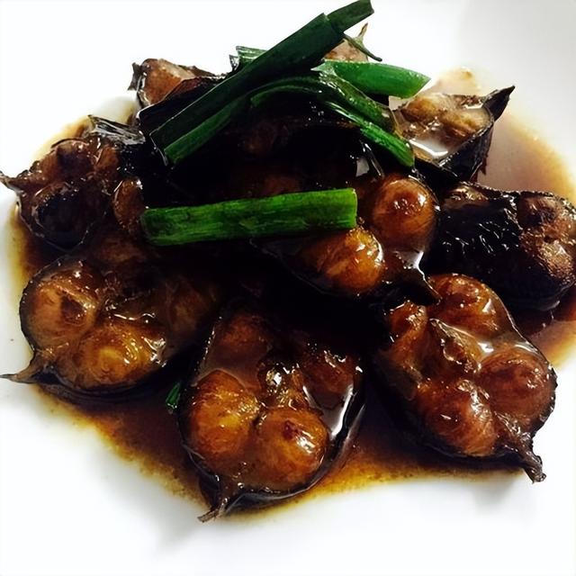 Braised conger eel. Braised seafood can be solved with a packet of ...