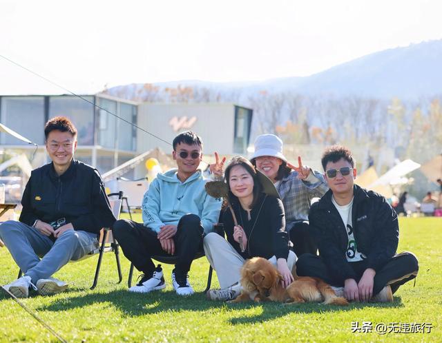 The ceiling of Kunming camping world: the documentary of the Weilu wild ...