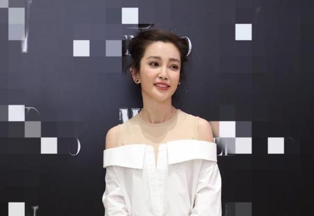 Li Bingbing Xi Mengyao attended the event, Xi Mengyao was praised for ...