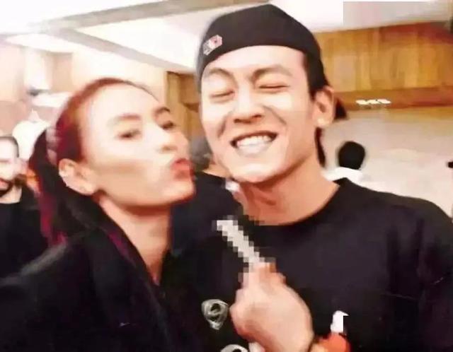 Why did Cecilia Cheung cooperate with Teacher Chen to take pictures ...