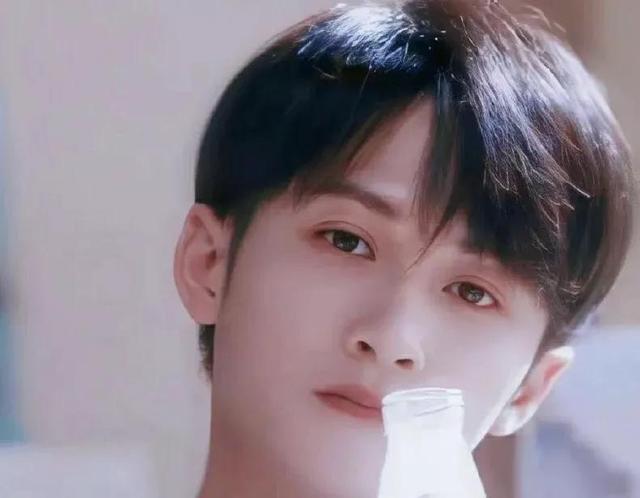 Little Gossip, Tan Jianci, Gao Weiguang, Li Wenhan, Chen Xingxu - iNEWS