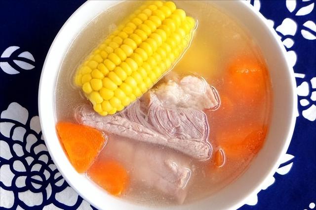 Stewed pork ribs soup, only blanching is a layman, 2 steps to make it ...