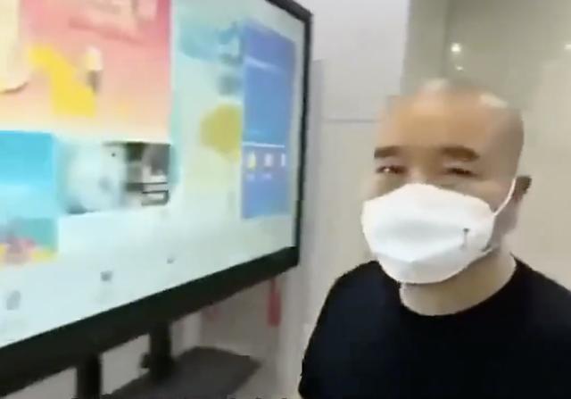 "Liu Neng" Wang Xiaoli was maliciously touched porcelain, and the stars ...