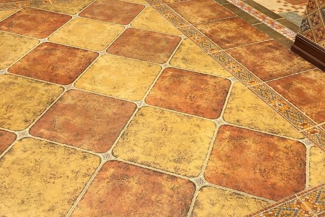 Why is no one buying these 3 tiles?After learning about the real ...