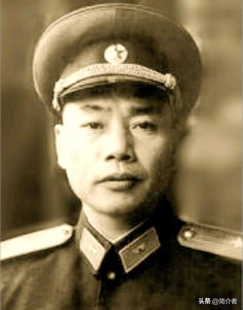 Fang Ming, former commander of the 15th Army of the Airborne Forces of ...