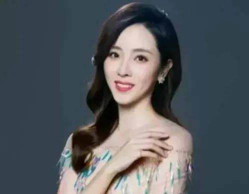 Li Sisi rushed to the hot search, missed the Spring Festival Gala for ...