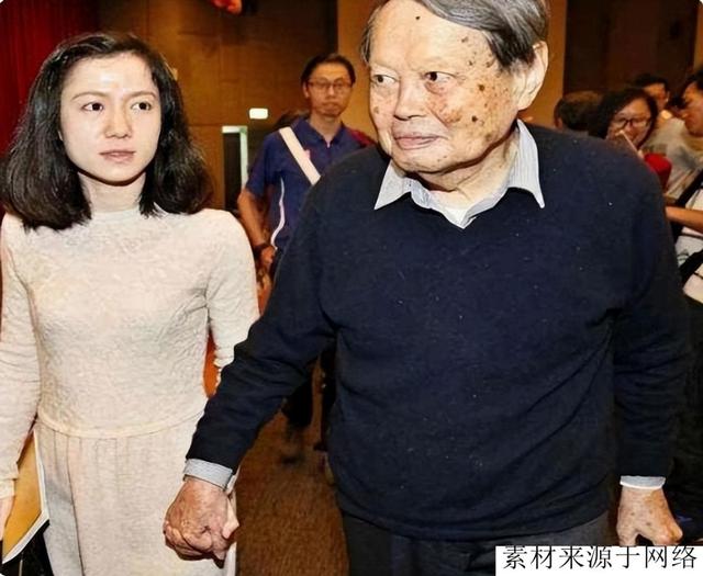 28-year-old Weng Fan took care of Yang Zhenning until he was 101 years ...