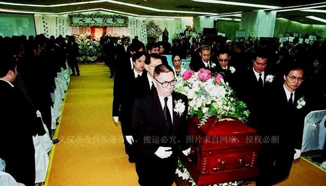 Luo Wen, the demon king of the century, passed away, and the funeral ...