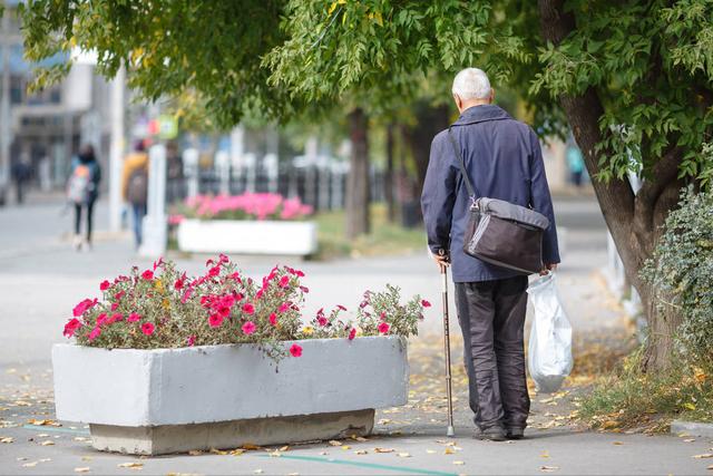 Study Finds: Link Between Step Count and Mortality? Is it true? How ...